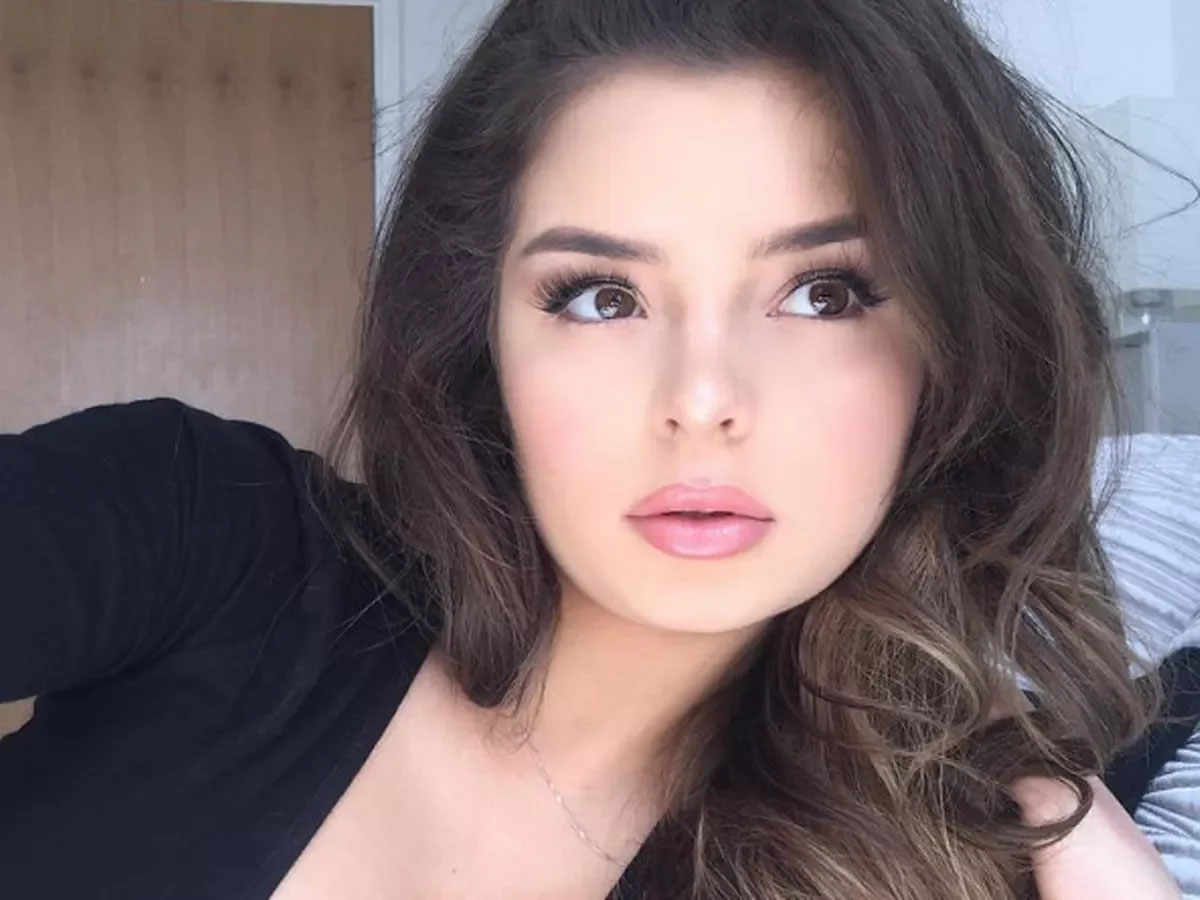 Demi Rose Shows Off Her Incredible Curves In A Very Revealing Purple